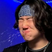 What do you think Jeffrey X Reacts/King's personality is?