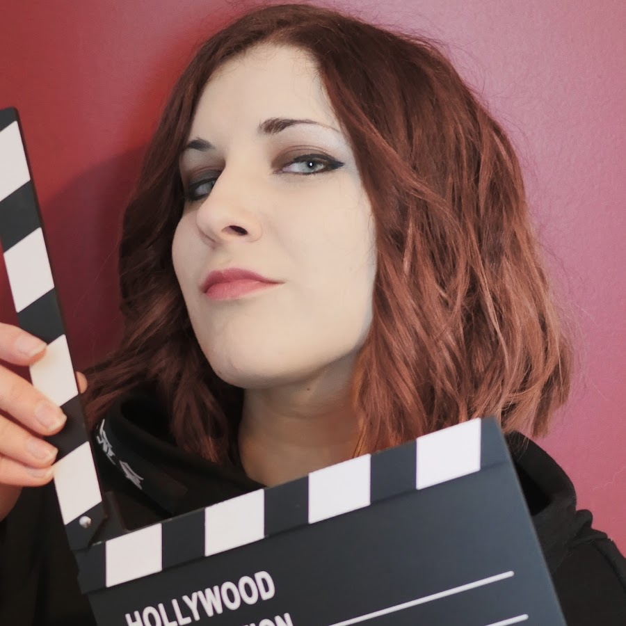 What do you think karal (french youtuber)'s personality is?