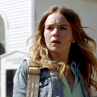 Under The Dome Pauline Rennie Clothes