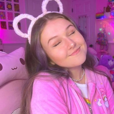 What do you think callmehhaley's personality is?