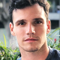 Charlie Houpert (Charisma on Command) MBTI Personality Type: ENFJ or ENFP?